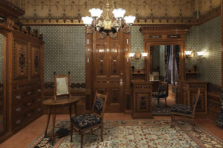 Gilded Age Design: Arabella Worsham's New York Brownstone Decor